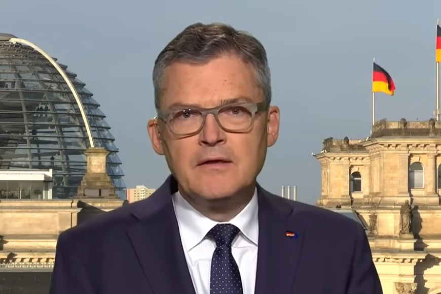 První zprávy - Domácí - Poslanec Bundestagu: Scholz by mohl navštívit ...